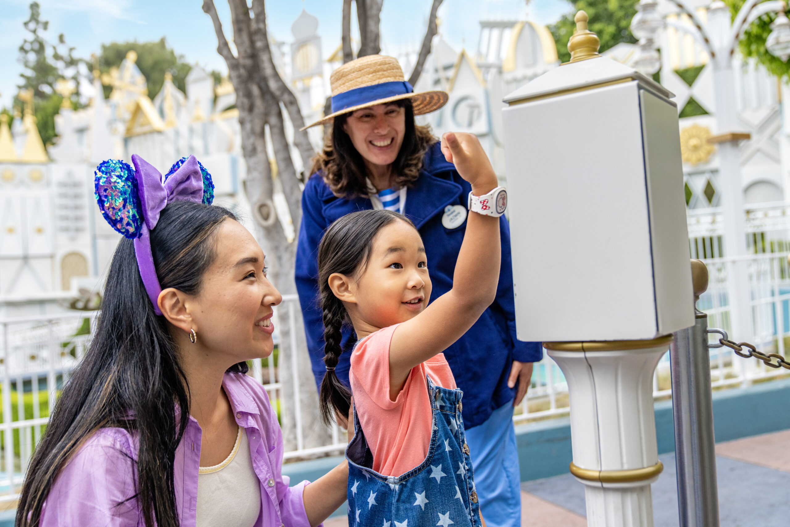 Magic Band 101: What Are They? How Do You Use Them?