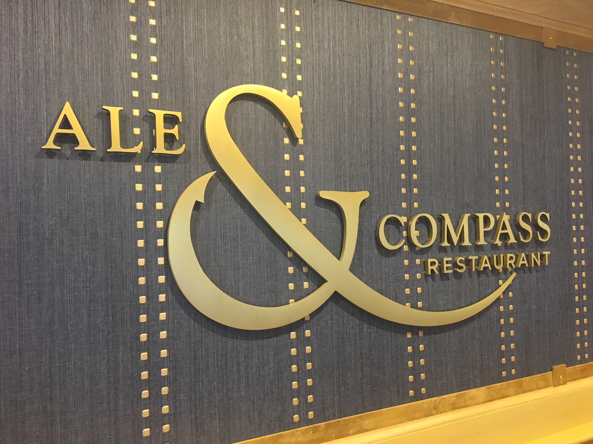Restaurant Spotlight: Ale & Compass - Me and the Mouse Travel